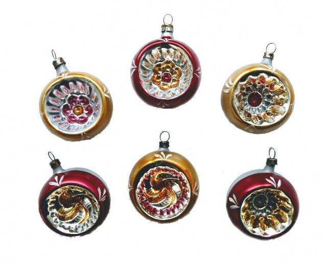 Håndmalte juletrekuler i gammeldags stil | Gamletrehus.no - nettstedet for deg som er glad i ...